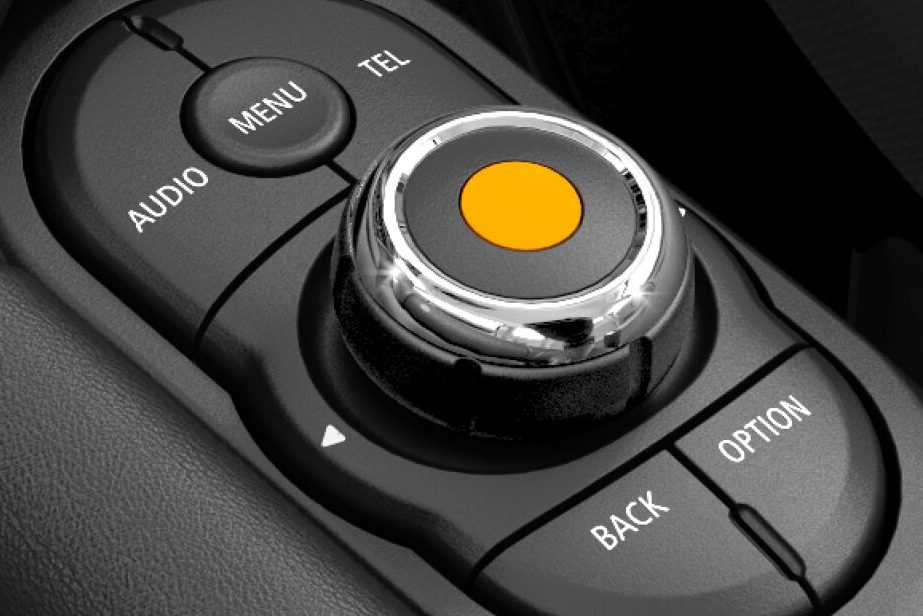 MINI Connected Features