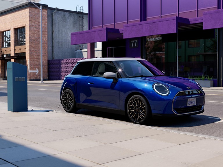 MINI Electromobility - Charging